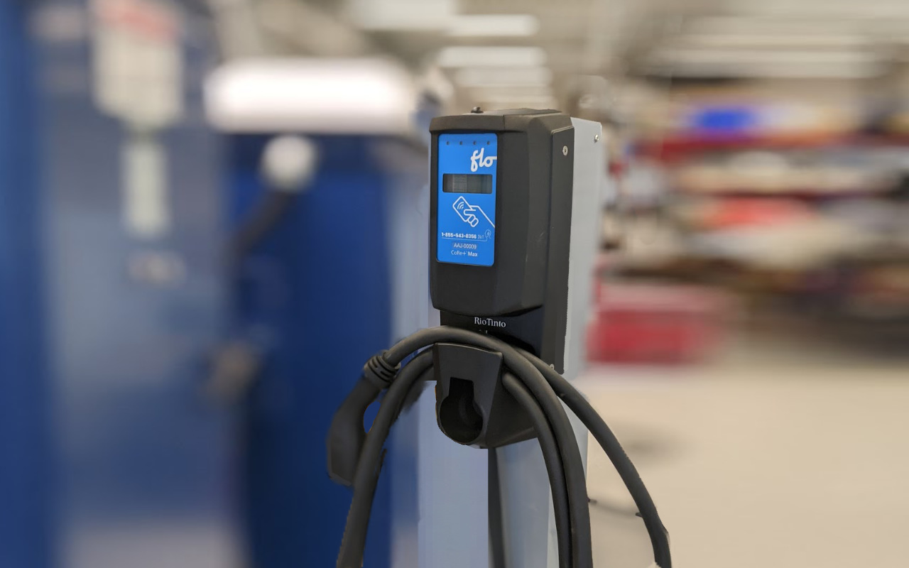 New high-speed Level 2 charger targeted at growing electric fleet market