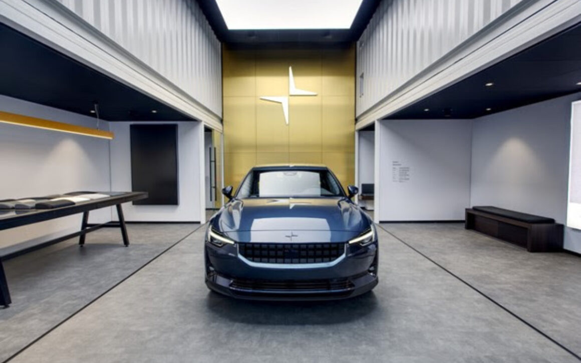 Deliveries of the Polestar 2 long range single motor start in Canada