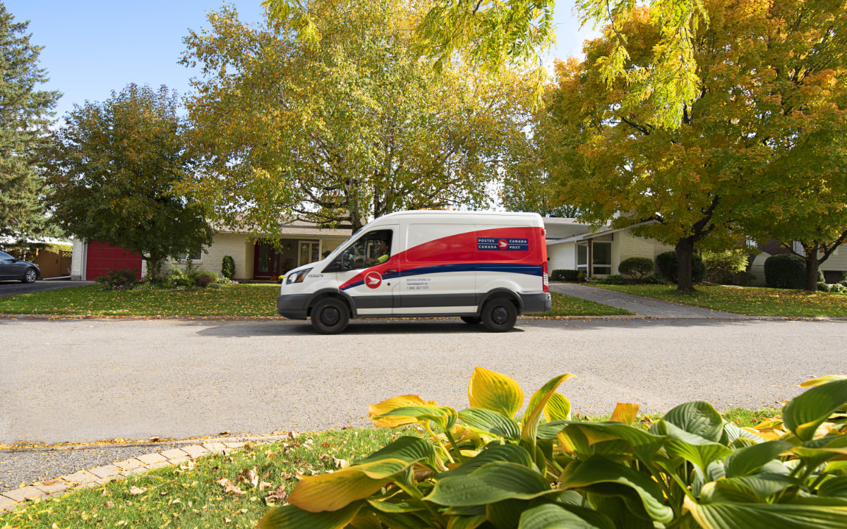 Deep dive into the how, why of Canada Post's fleet electrification plan