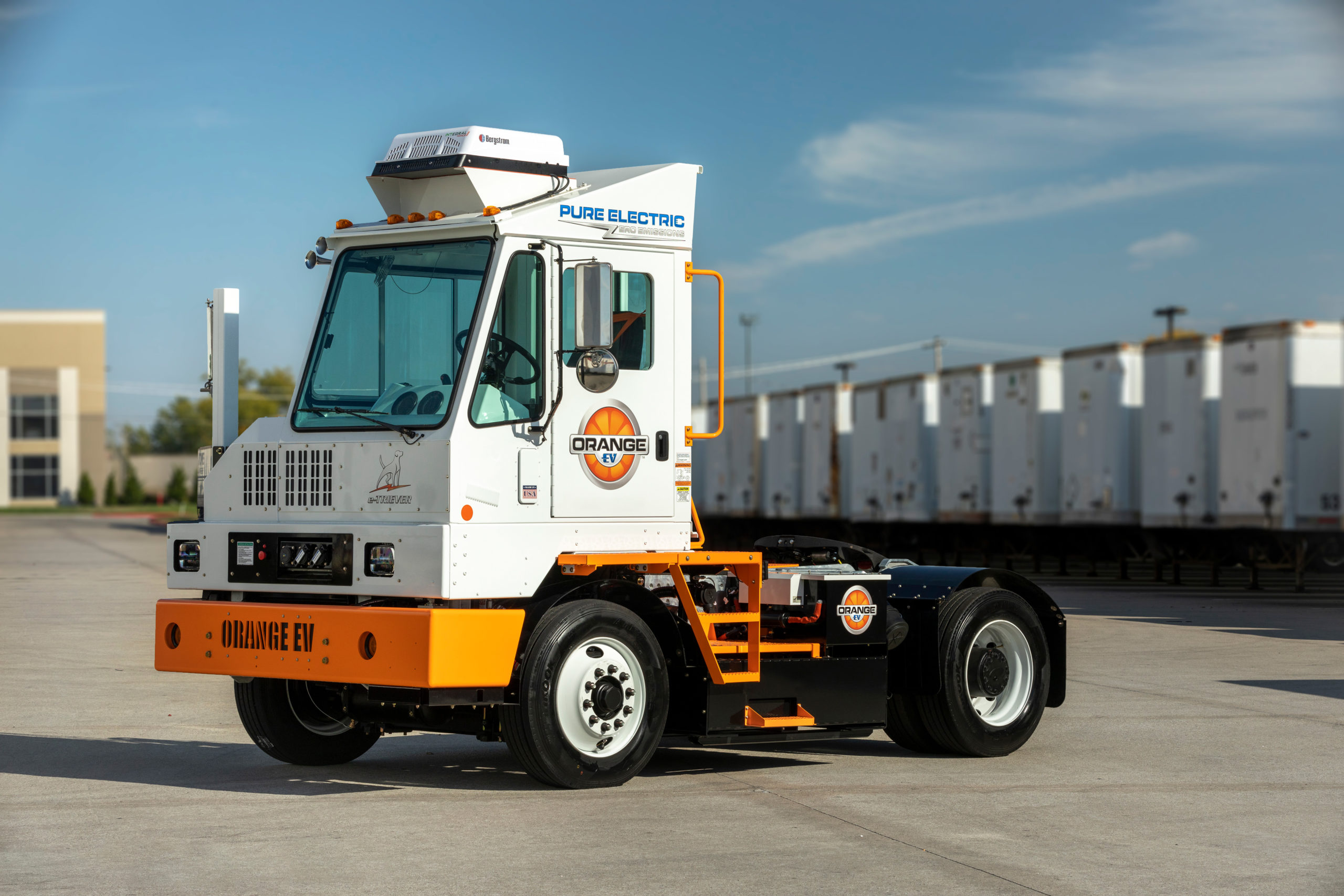 Truck maker Orange EV launches expansion into Canada