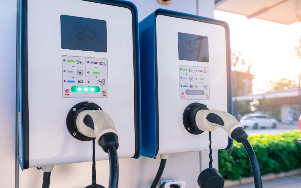 How connectivity will develop the Canada-U.S. EV charging corridor