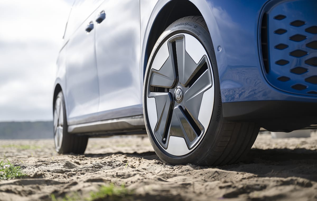 Volkswagen announces $77,459 Canadian price for 2025 ID. Buzz