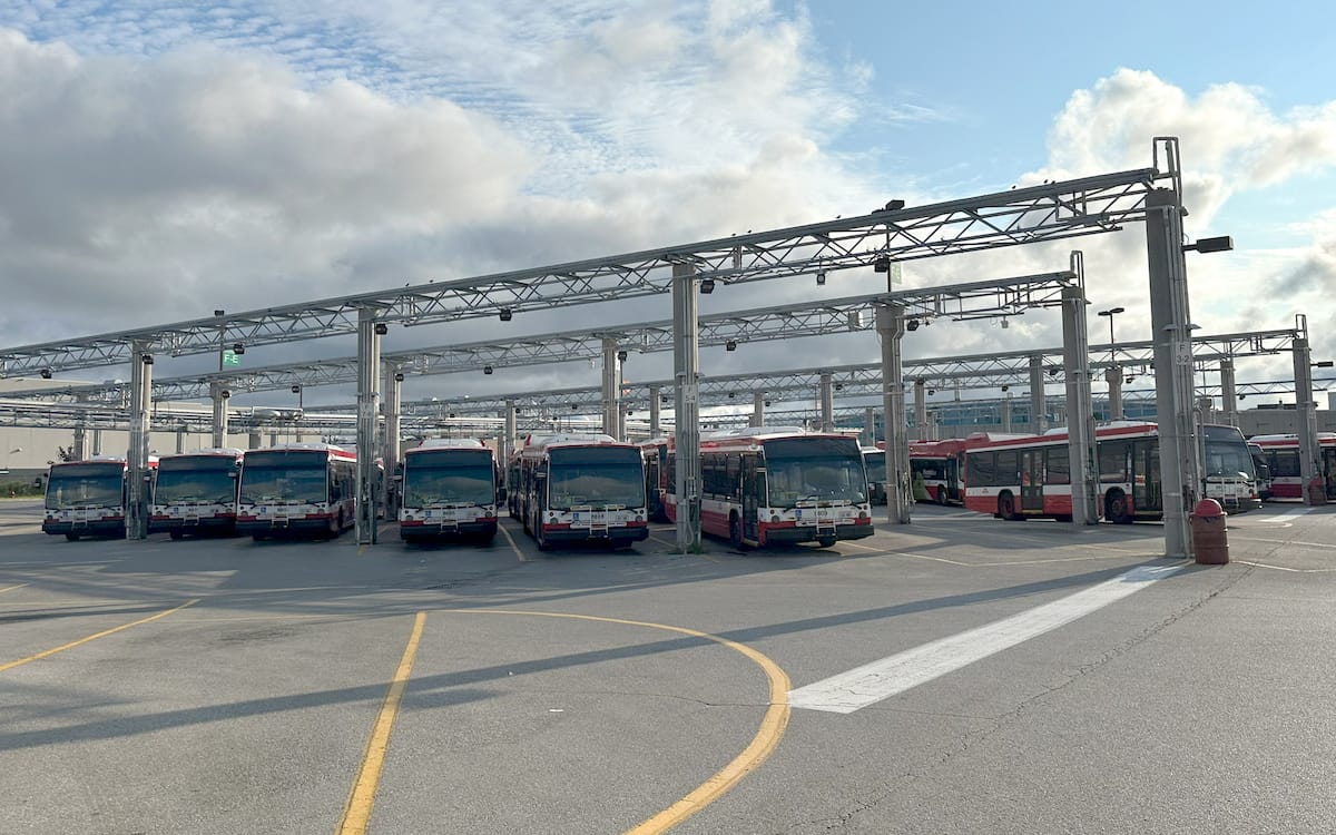 Toronto unveils smart charging solution for electric transit bus fleet