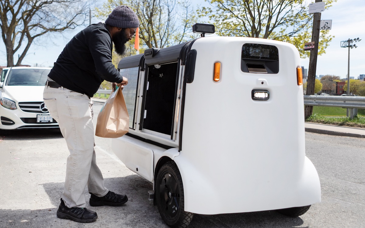 Magna to launch autonomous delivery robots in Toronto