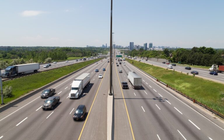 New report finds 33 per cent of trucks in GTHA could electrify