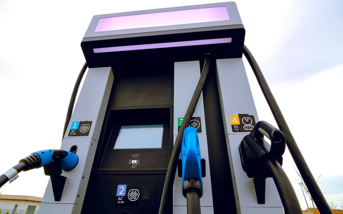 New investments fuel EV charging expansion across Canada