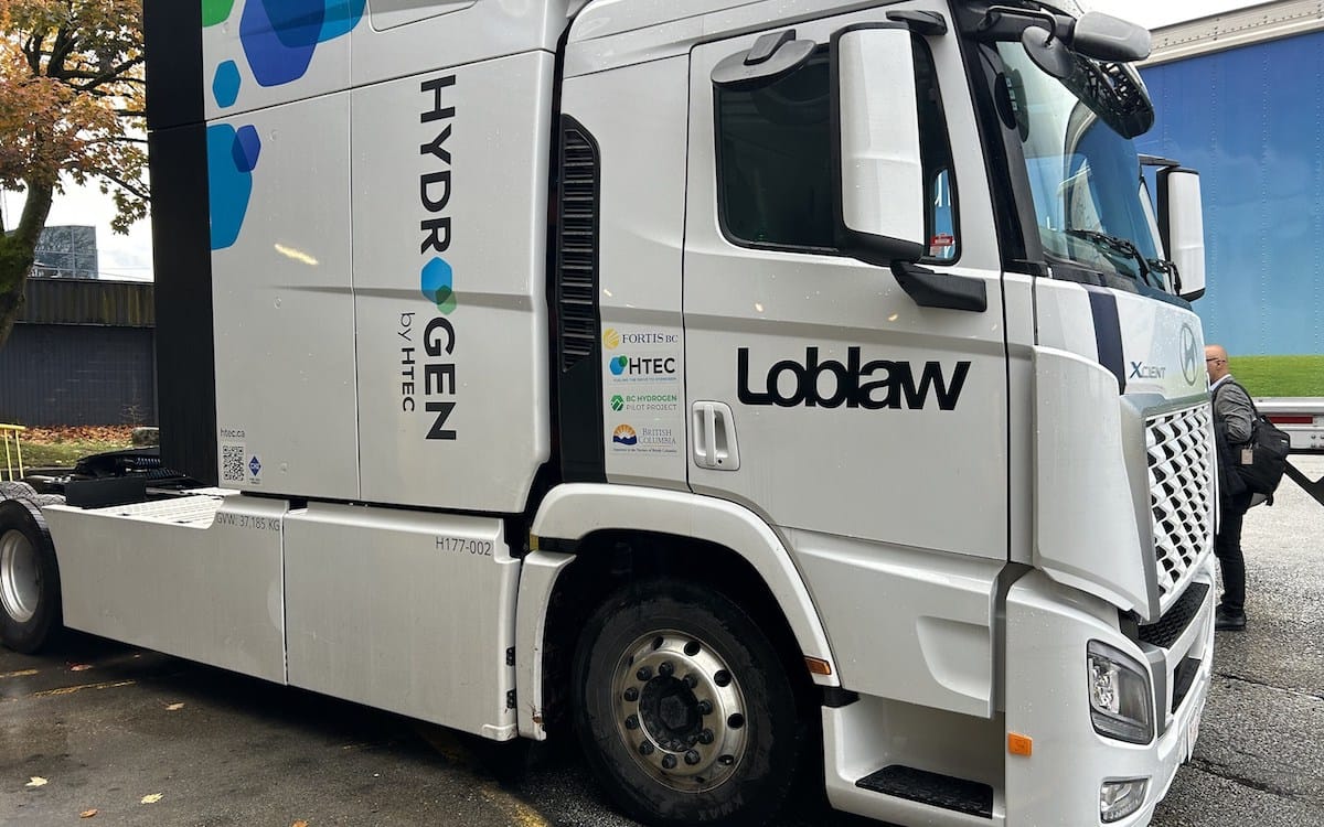 Loblaw tests Class 8 hydrogen-powered truck in Vancouver